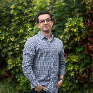 Democracia y sociedades posconflicto - IDEHPUCP